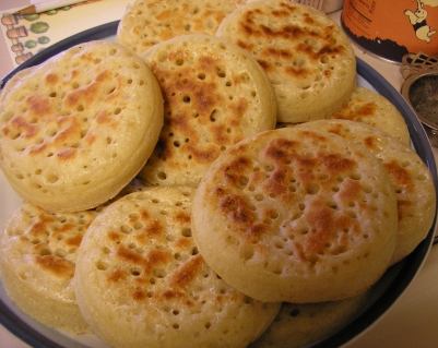 Sweet Nothings: ~~ TEA and CRUMPETS~~