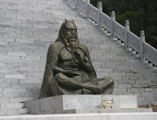 Chinese Lifeworld 华人的生活世界: Pan Gu Makes the World 盘古创造天地