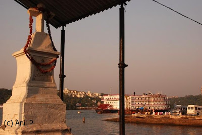Windy Skies: Riverside in Panjim
