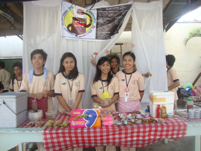 less than symbol number three: entrep day :))