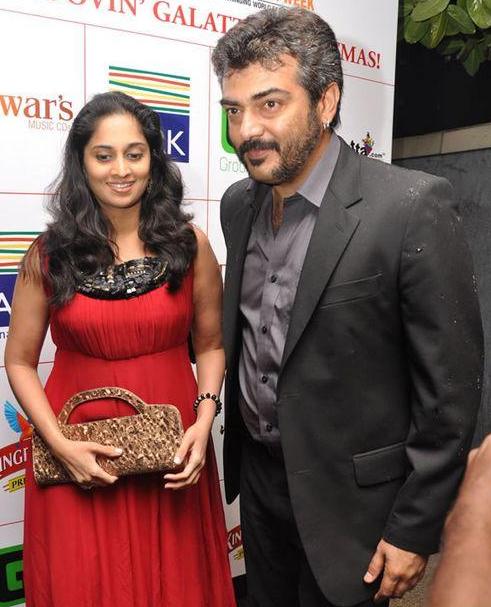 N.ELANGO: Ajith Kumar Shalini Celebrity Pair Photos