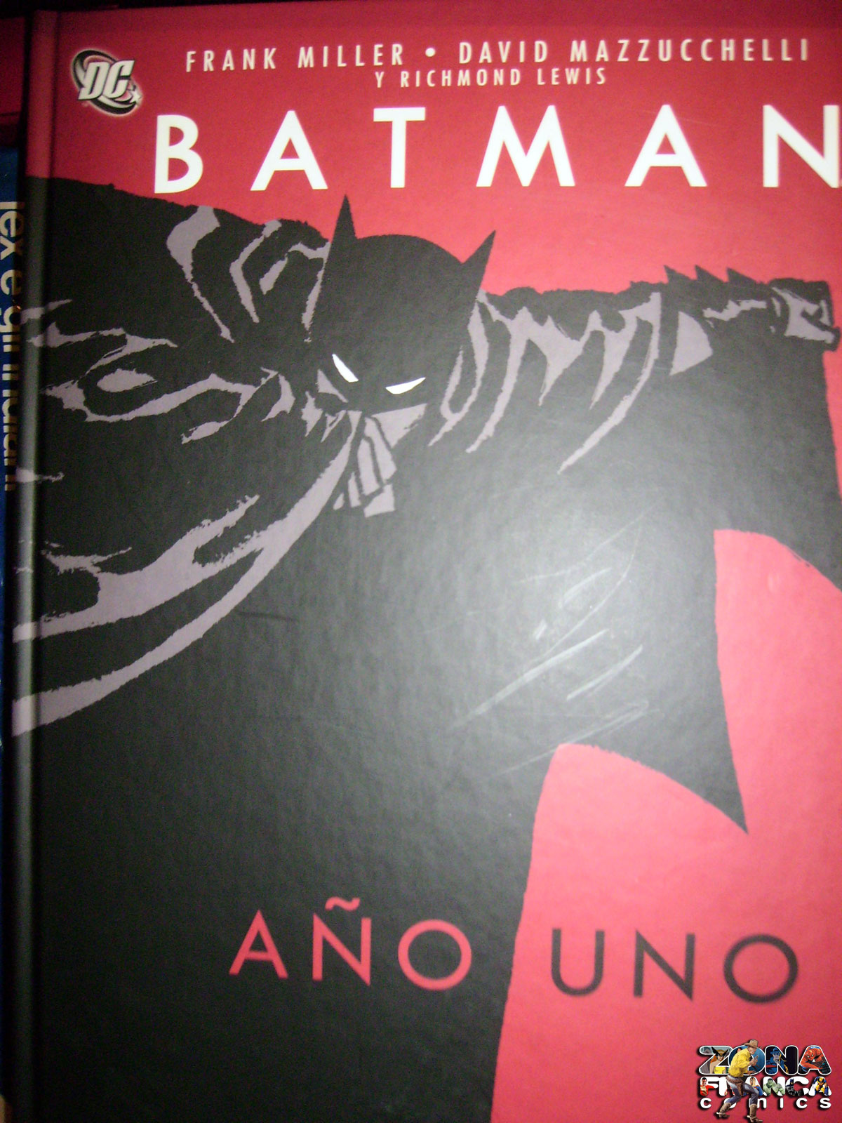ZONA FRANCA COMICS: BATMAN ANO UM - EDIÇÃO DEFINITIVA - ABSOLUT!