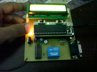 Displays: DS1621 TEMPERATURE SENSOR BASED SYSTEM DESIGN
