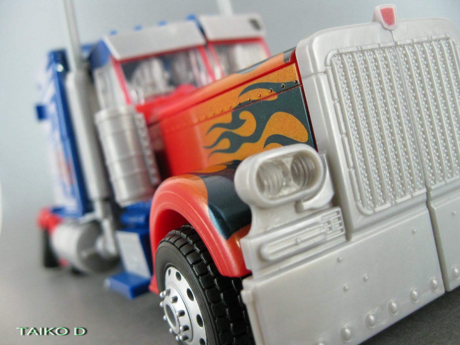 TOY ADDICT ZONE: TRANSFORMER: OPTIMUS PRIME LEVEL 5 PART 2