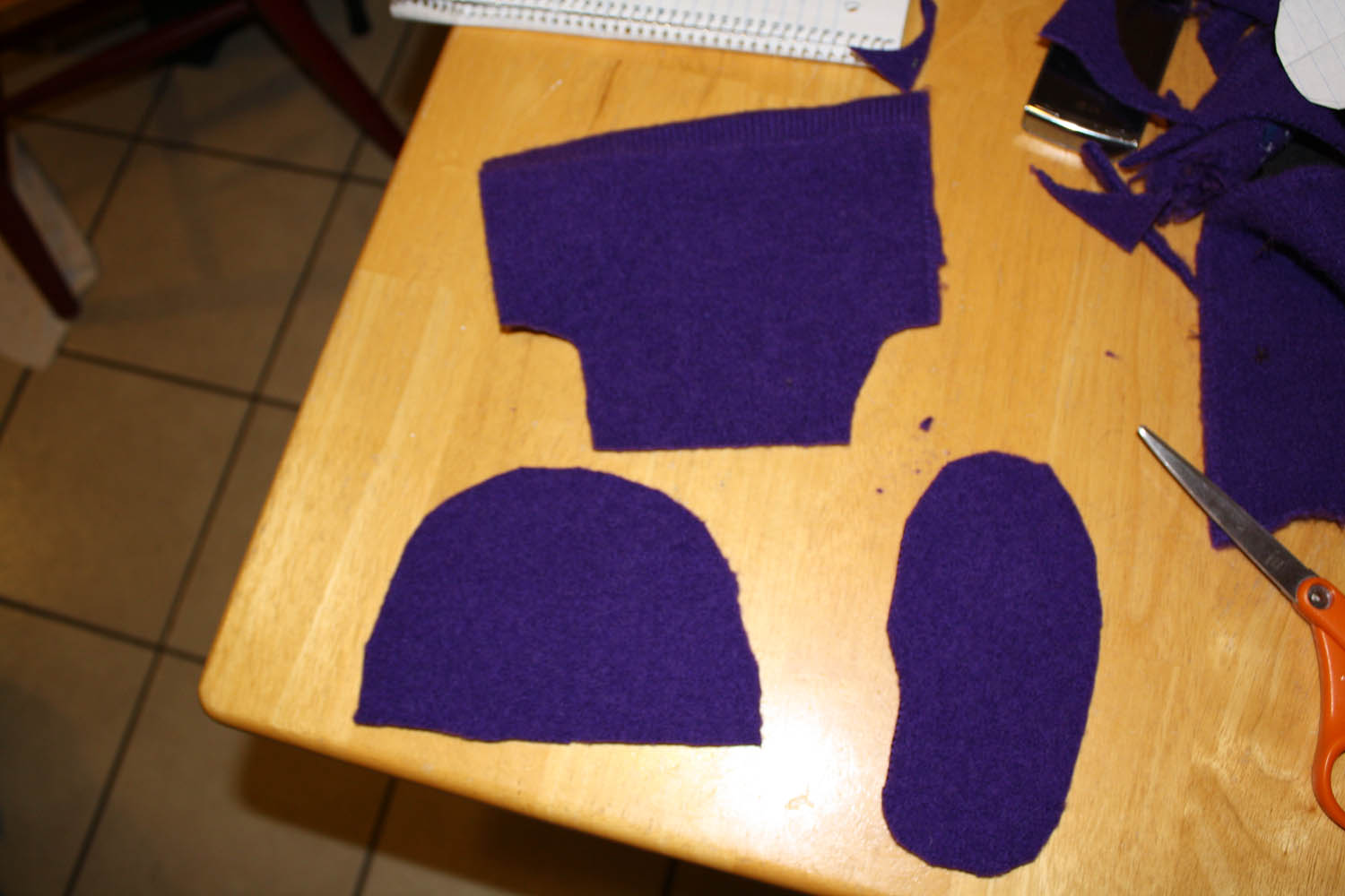 Thrillingly Thrifty: Recycled Wool Sweater slippers - tutorial!