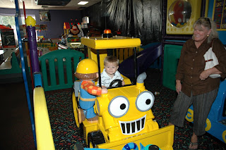 The O'Neill Gang: The Train & Chuck E Cheese
