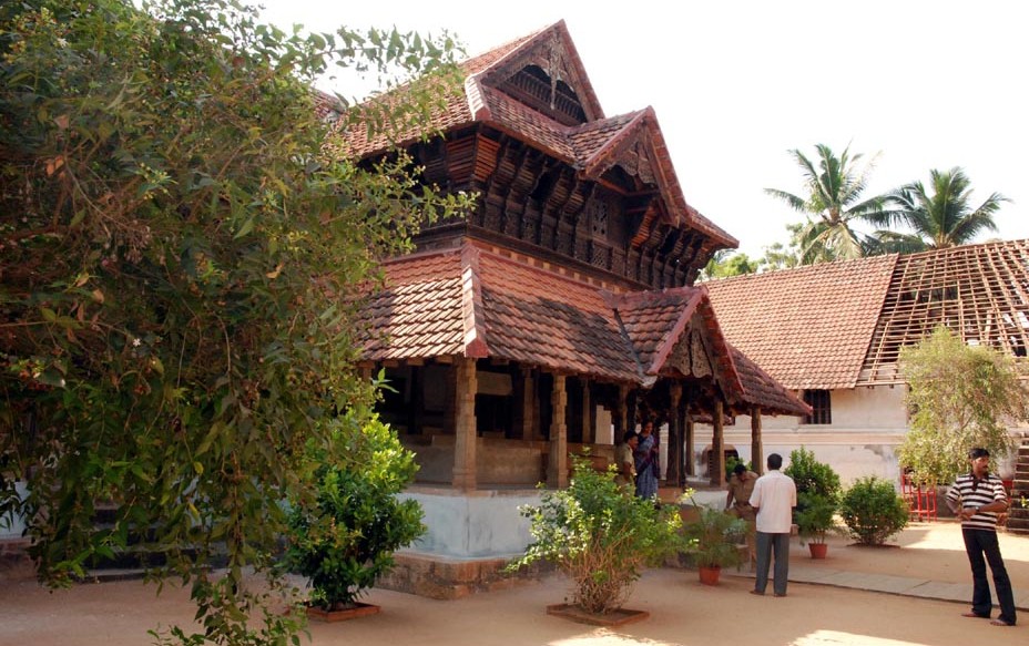 Kerala : God's Own Country: Padmanabhapuram Palace