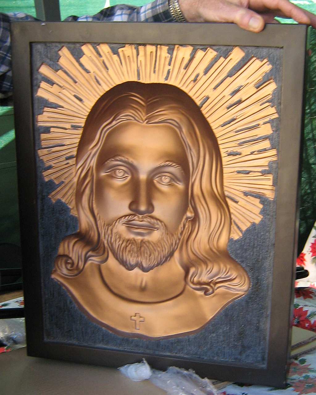 Wool 'n' Wood: Art in Relief or Tromploy