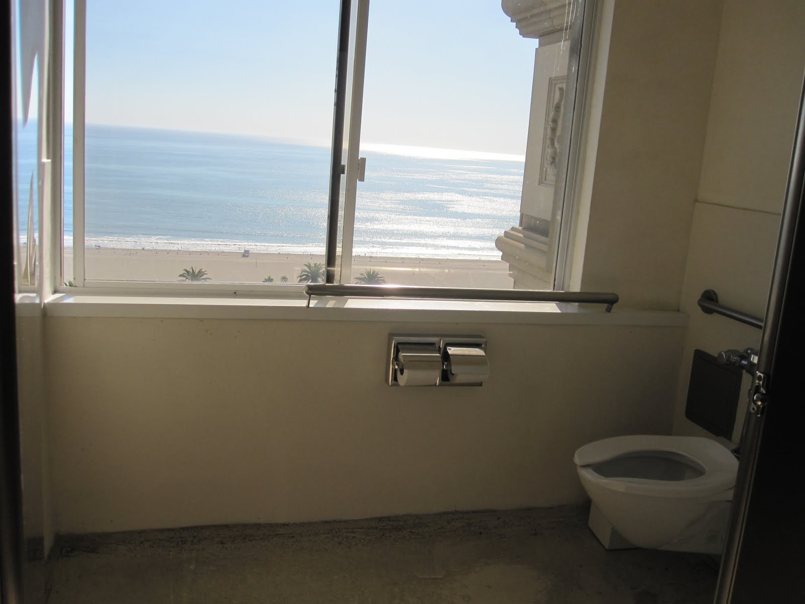 The Happy Hour Tour: The Penthouse at the Huntley Hotel