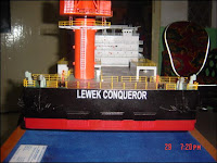 Ship Model Specialist : MINIATURINDO: "LEWEK CONQUEROR" Accomodation Barge