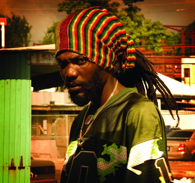 EXPLORANDO LAS SUBCULTURAS JUVENILES: LOS RASTAFARI
