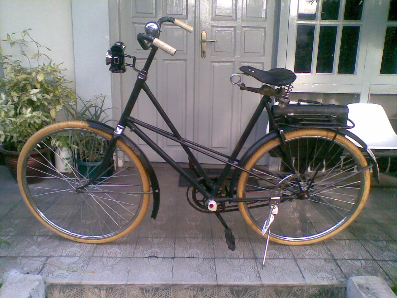 Razali Onthel ( PUC ): Onthel Kesayanganku.....??