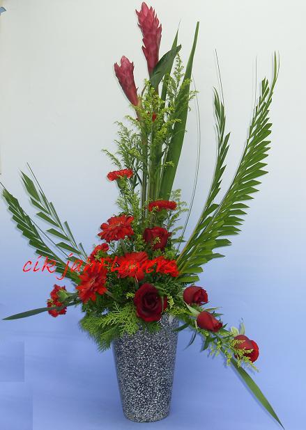 .. cikjahonlineflowers: The Different Looks of 'Crescent' Design