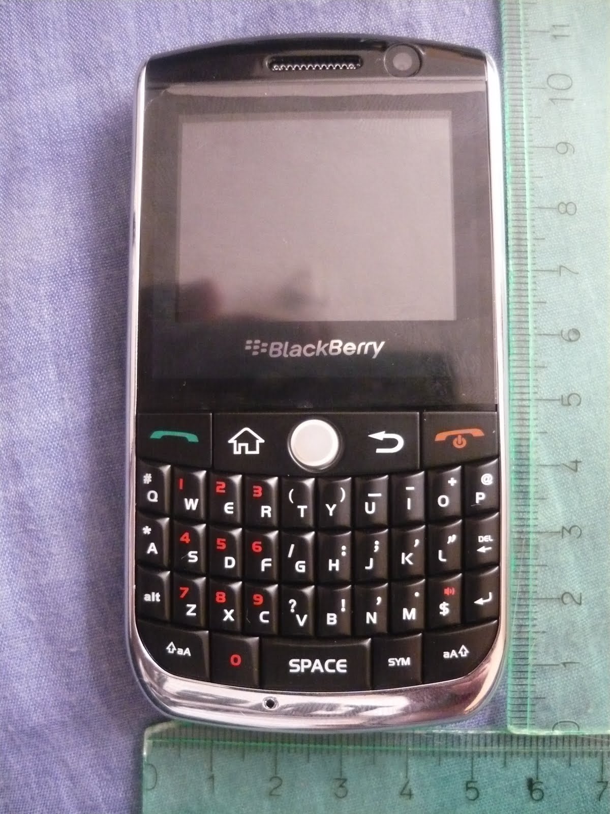 BLACKBERRY 8520 DE DOBLE SIM CARD Y TELEVISION ANALOGA: Celulares ...