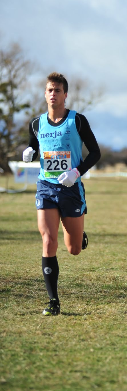salir fuerte, aguantar el ritmo y sprintar al final: Cross de Soria