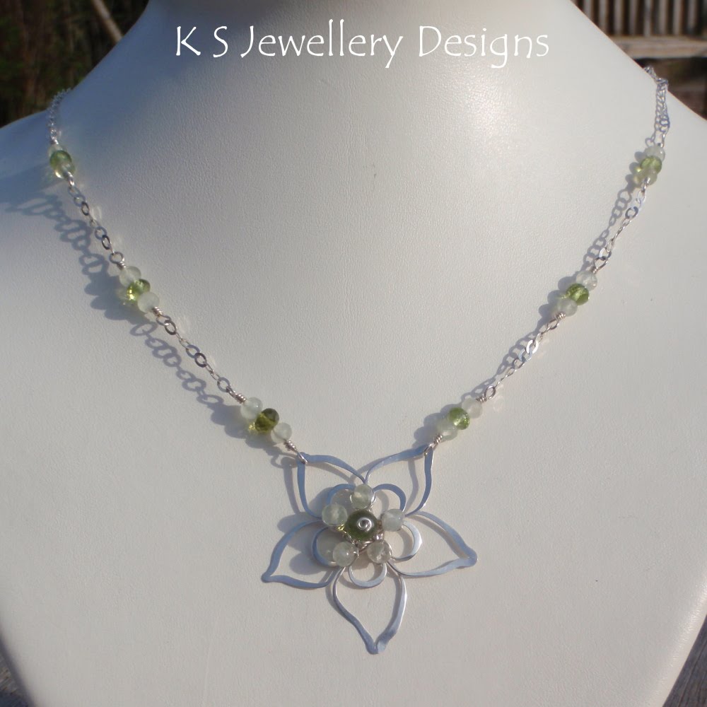 K S Jewellery Designs: Spring Flower Necklace