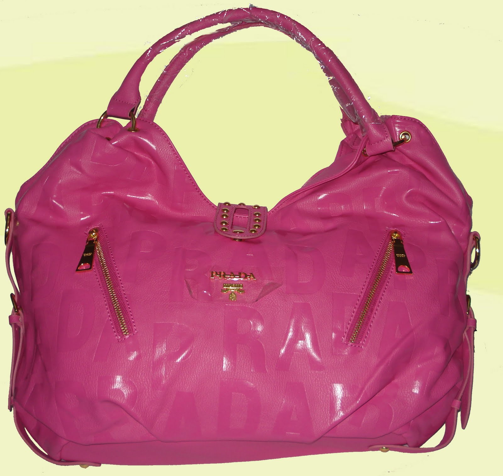 Leuk Handbags: PRADA IN ROSE