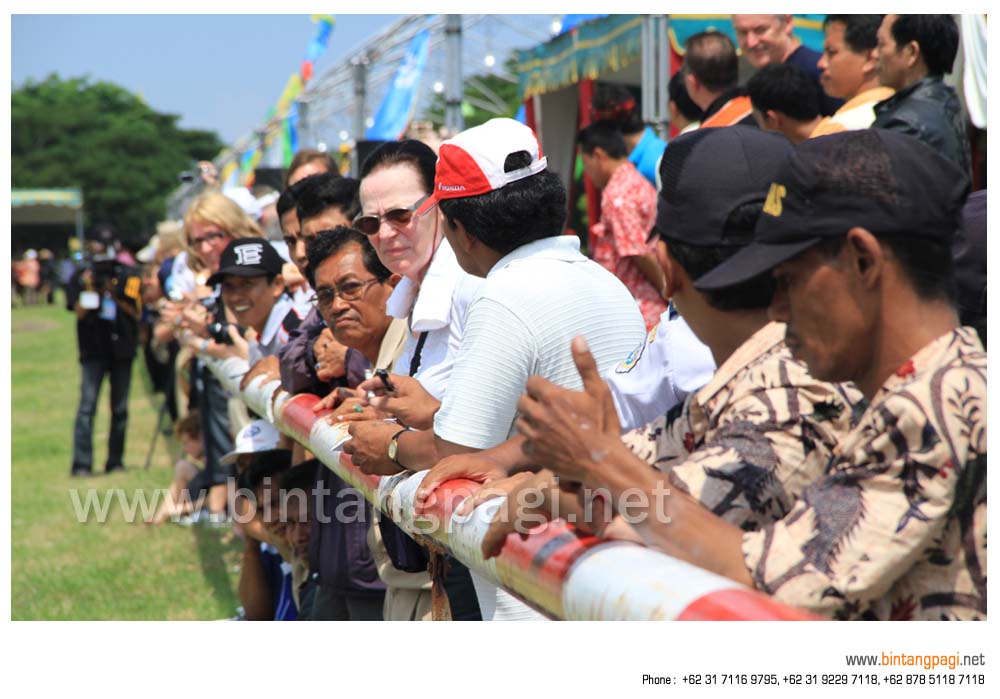 photo and sale: Perayaan Rakyat Madura