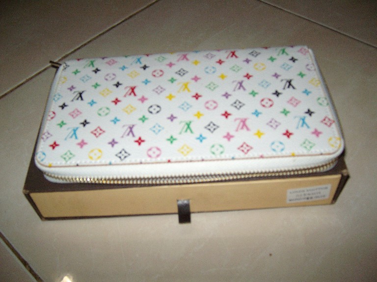 Jual Grosir Dompet Wanita Import KW1 (Korea Hongkong) Harga Rp 110000 ...