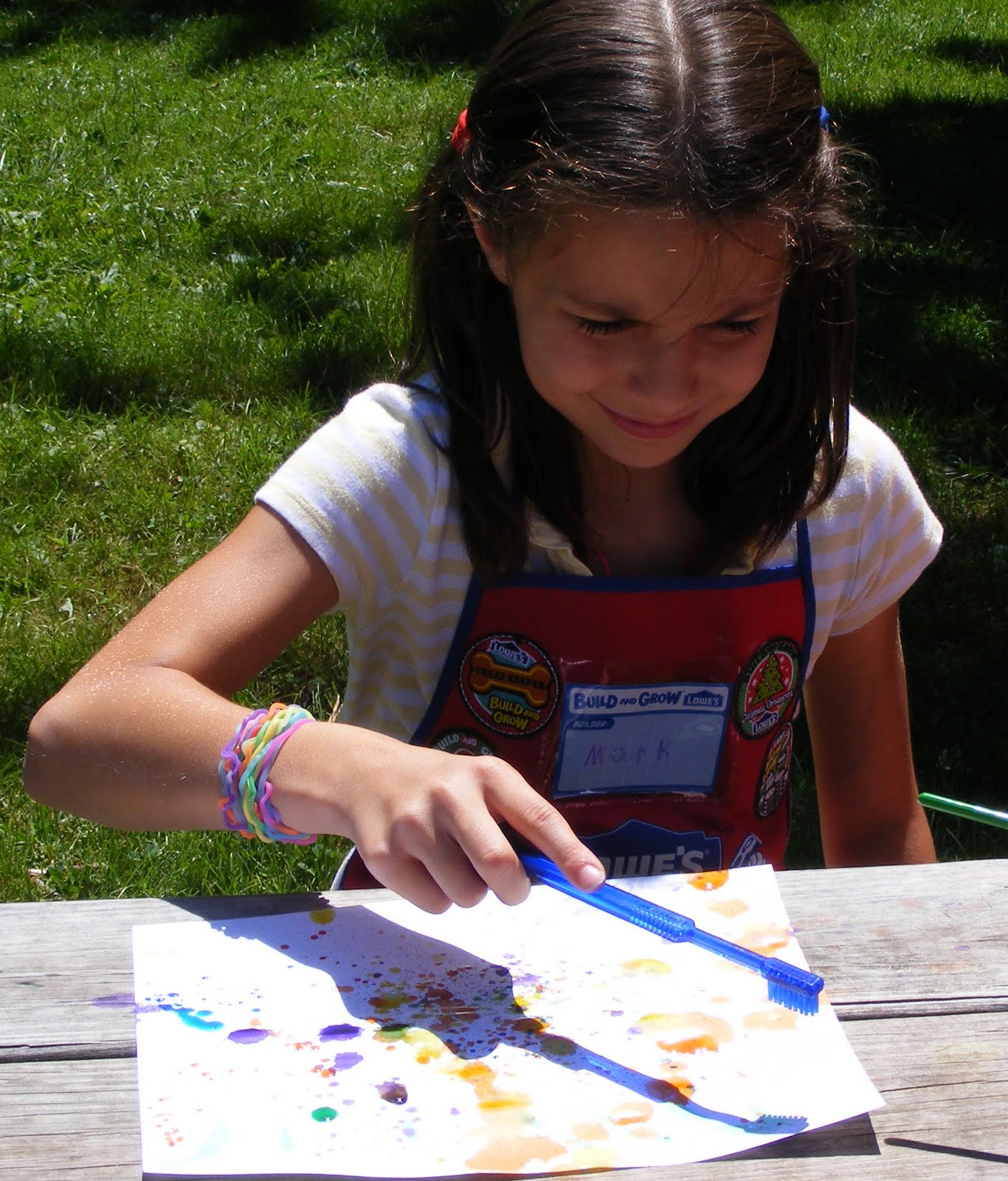 Ten kids and a Dog: Toothbrush splatter painting