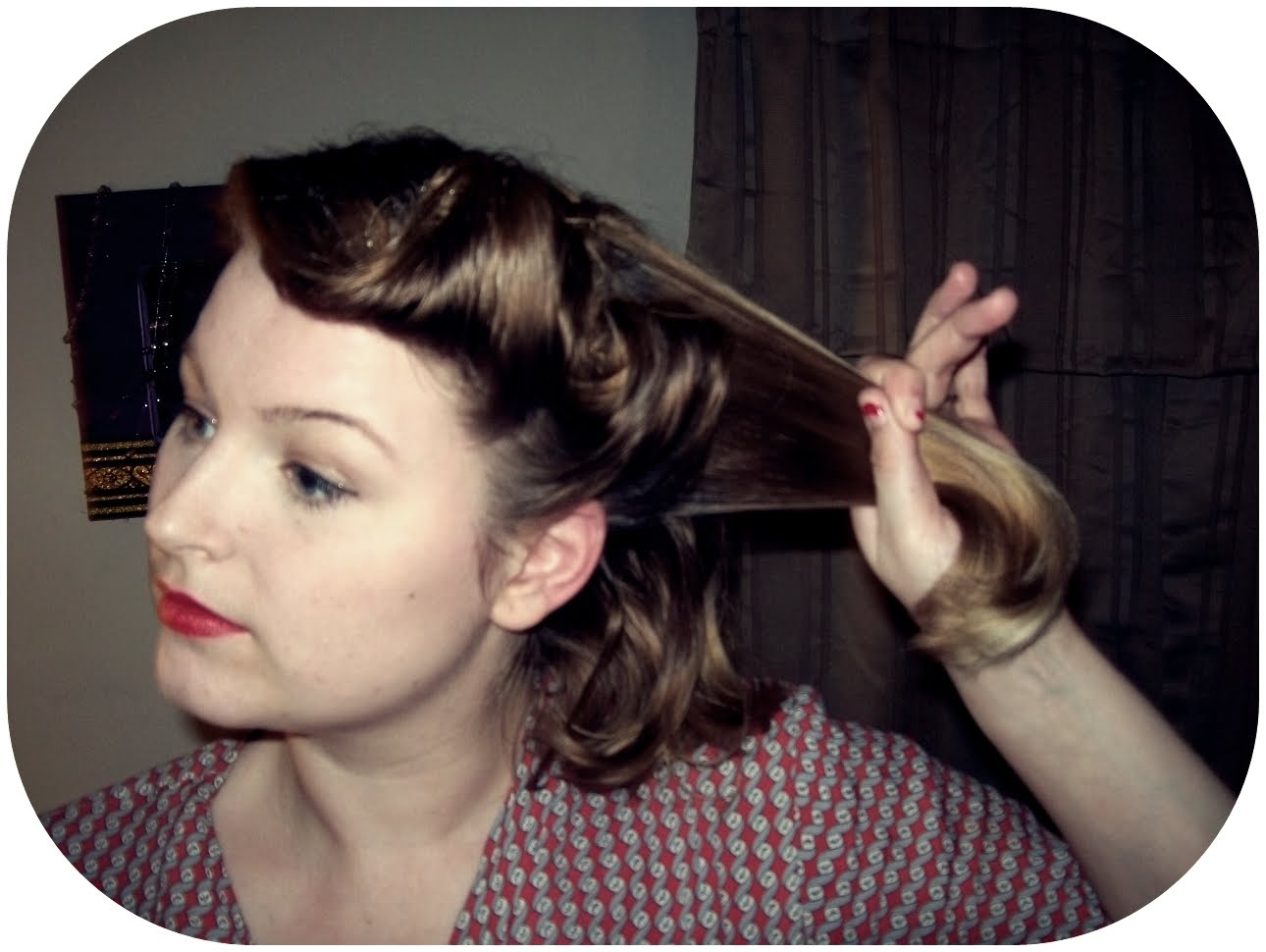 Tutorial:Elegant Victory Roll Up-Do / Va-Voom Vintage | Vintage Fashion ...
