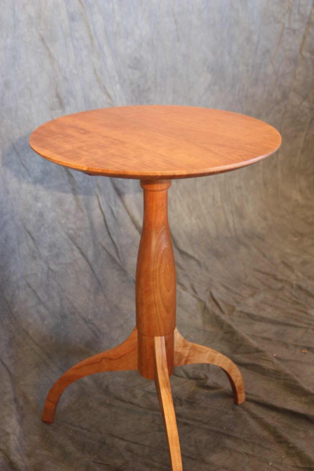 Shaker Kitchen Pedestal Table at Archer Nettlefold blog