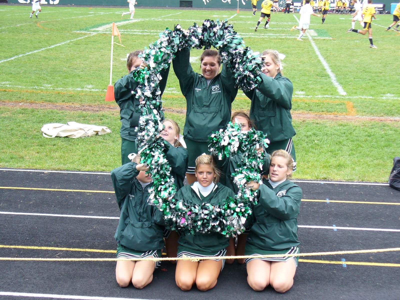 High Five For Wave Pride May 12 Cheerleader Car Wash