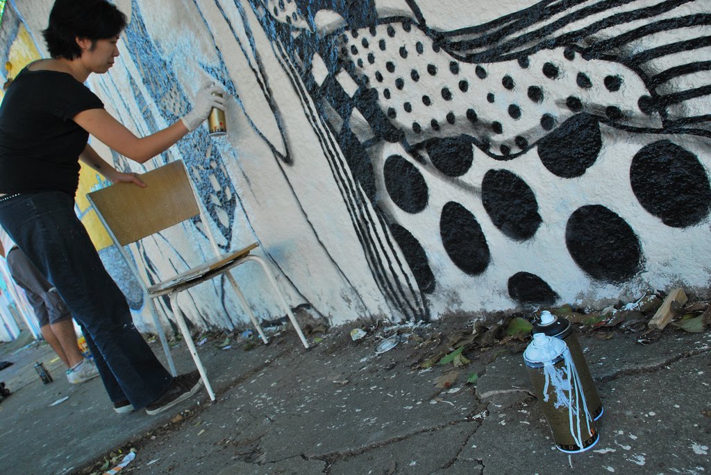 POVO: Graffiti R.U.A - Edição: FEMININO