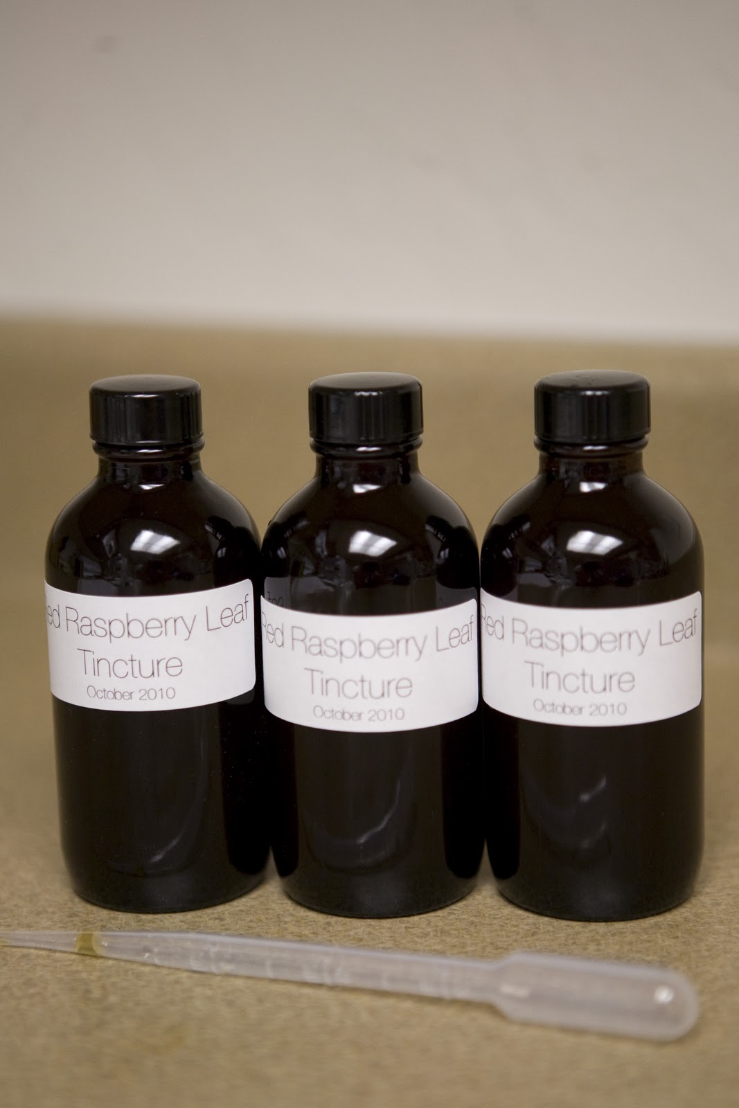 Backyard Farming: How to Make Herbal Tinctures