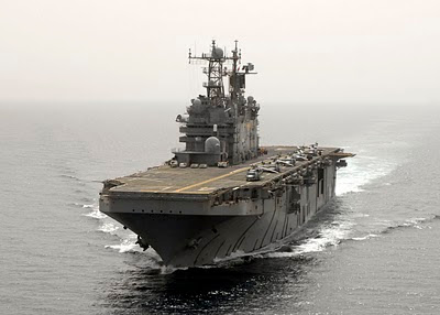 MOBIL BAJA: USS Nassau