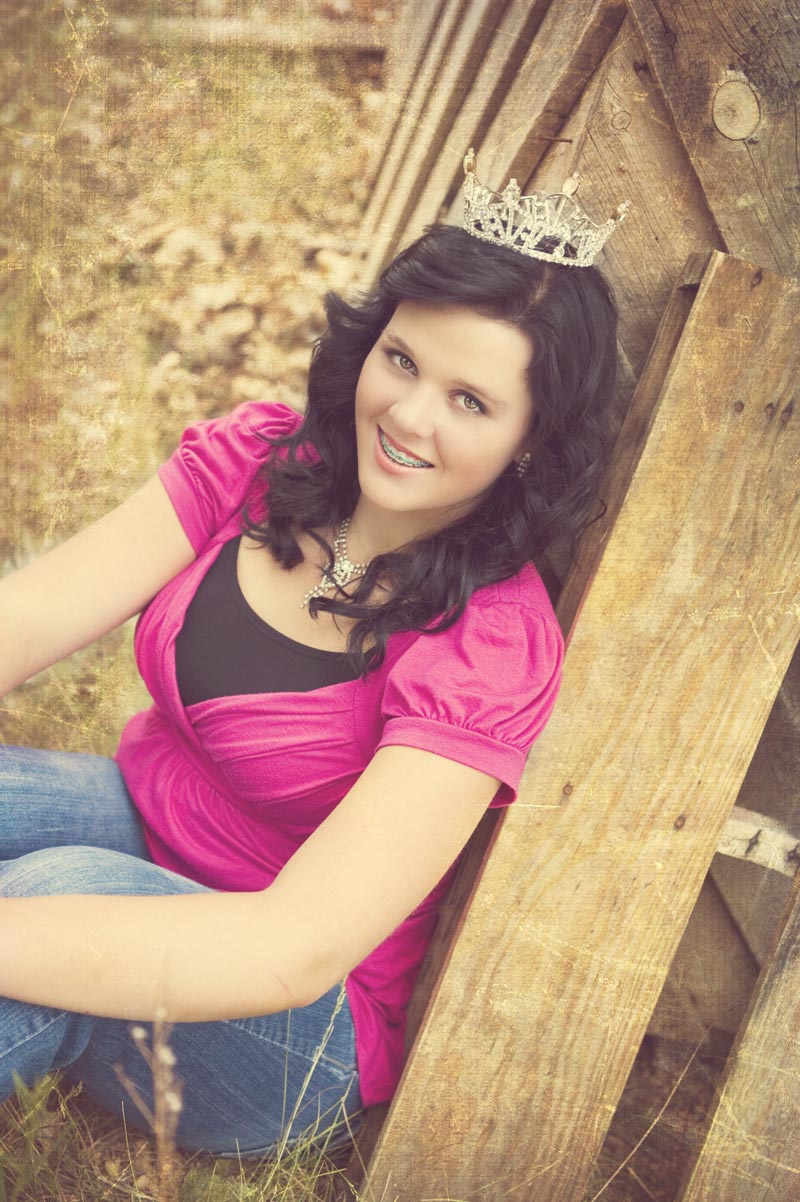 Shar's Snapshots: Emily. Queen Pictures.