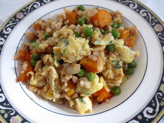 Fishtails and Pearls: Breakfast: Brown Rice Breakfast Medley