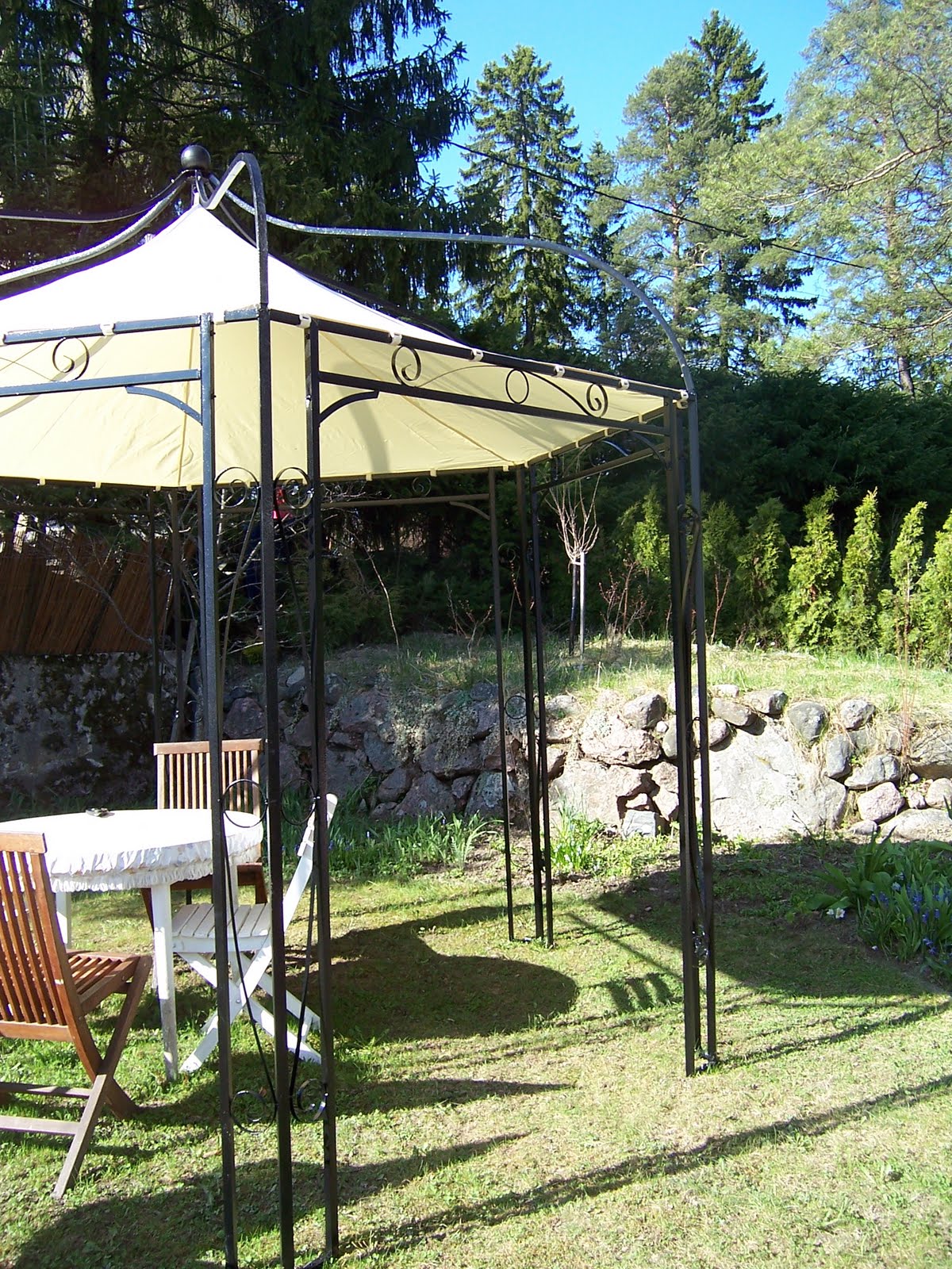 Pikkuinen puutarhani: Paviljonki