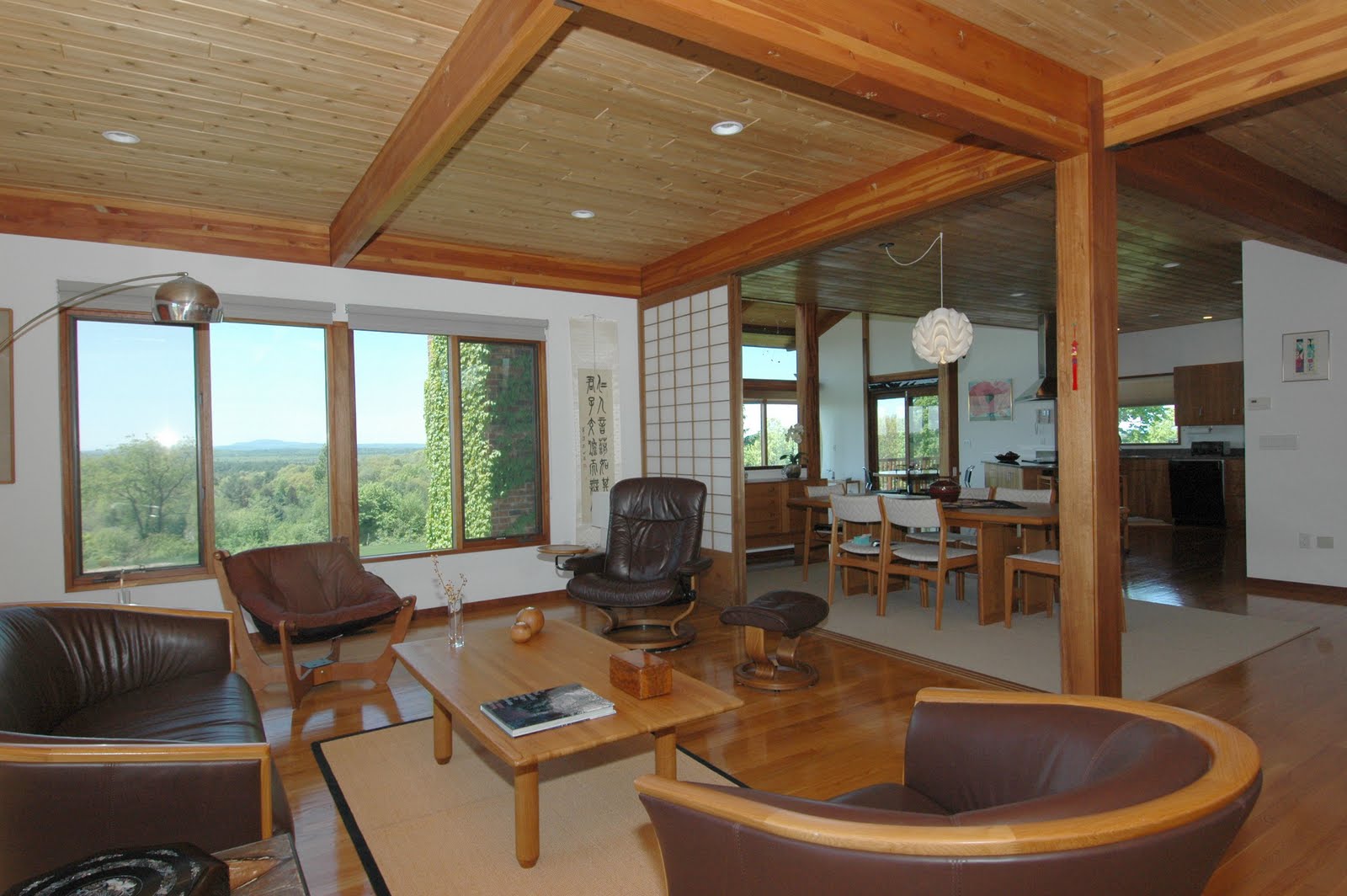 Modernism in Massachusetts: Exclusive Offering of a 2002 Deck House