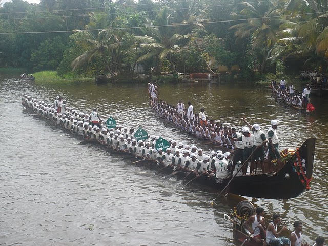 chundan-vallam (image)