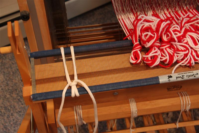 Life Looms Large: Horizontal Sleying