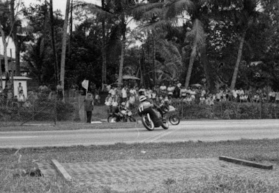 Devil's Bend (Old Upper Thomson Road) - Atlas Obscura