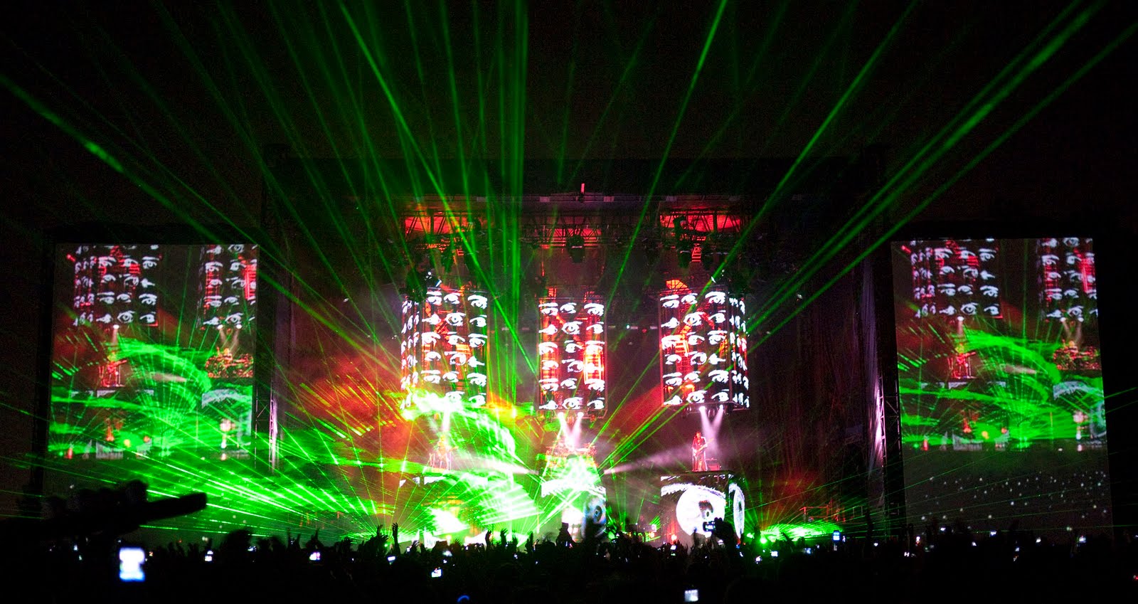 The Enconomist: Muse, Foro Sol