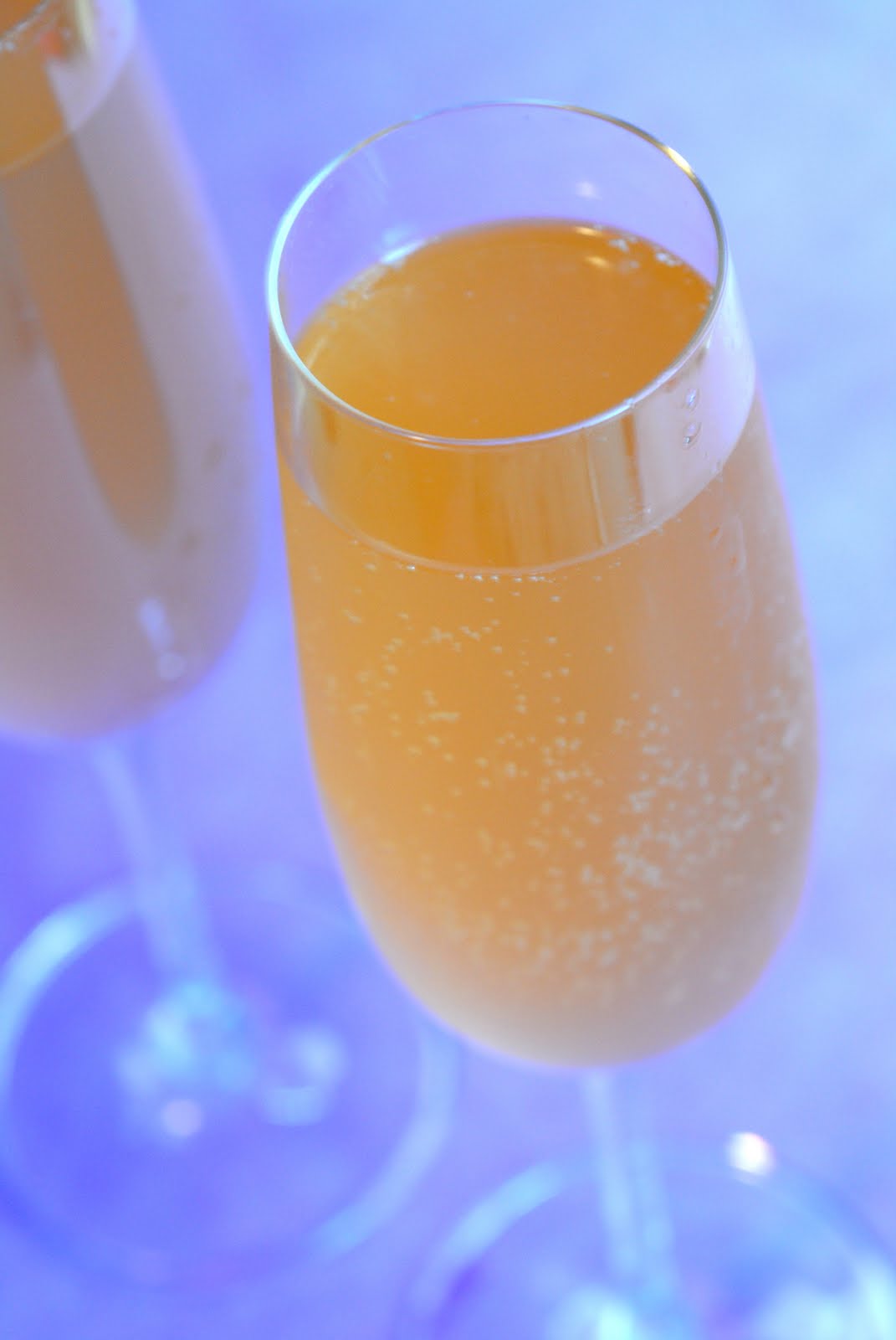 The Backyard Bartender: The Most Romantic Cocktail EVER.