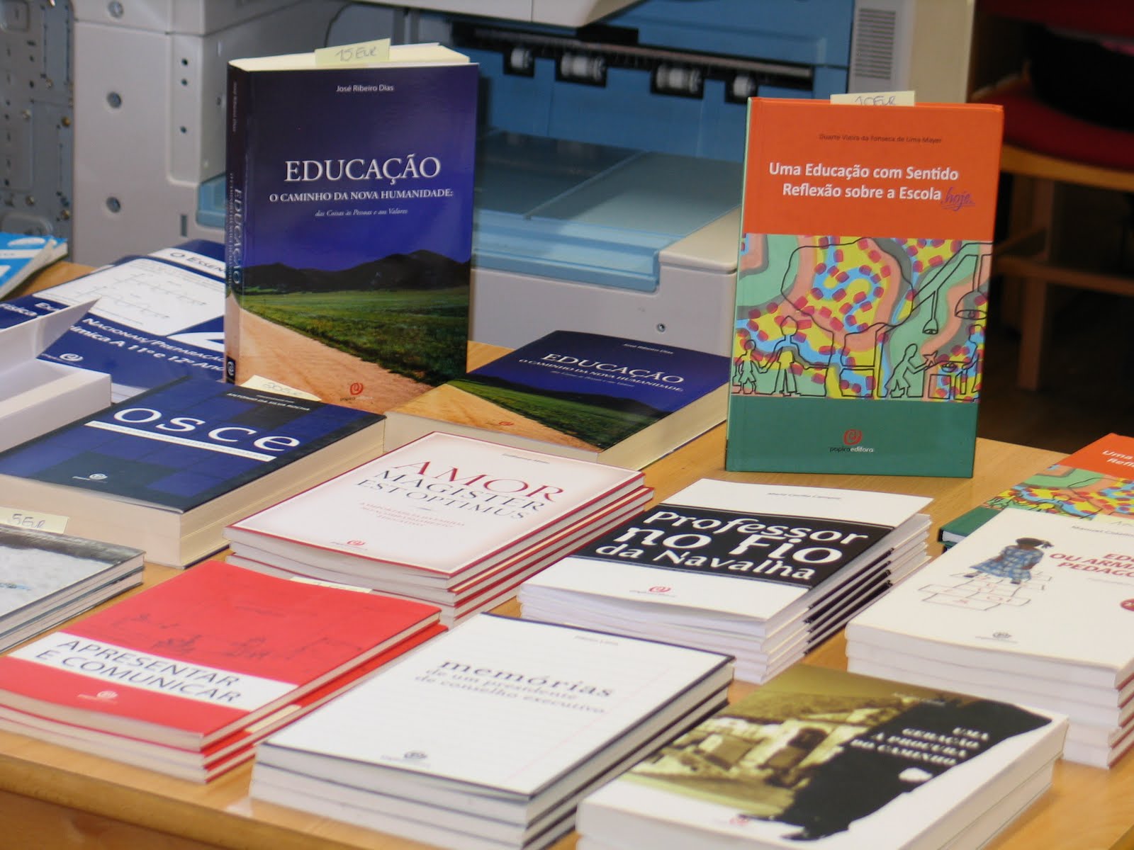 Papiro Editora: FEIRA DO LIVRO - CAROLINA MICHAELIS