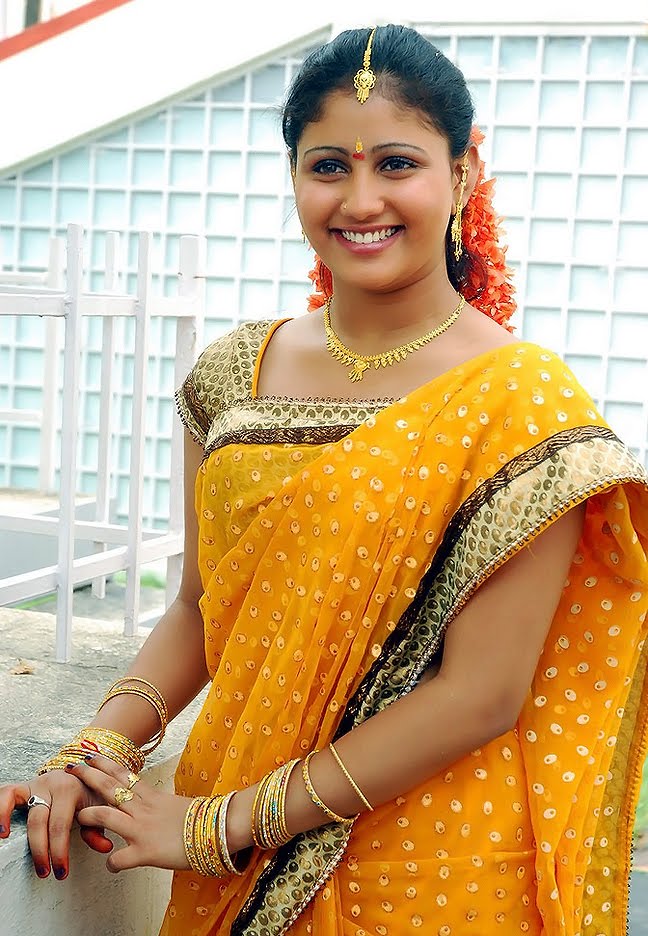 Amrutha Valli Hot Saree Stills From Flim Launch