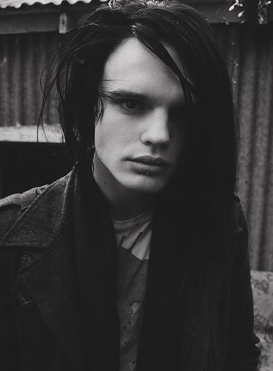 James Varley mais uma revelação andrógena