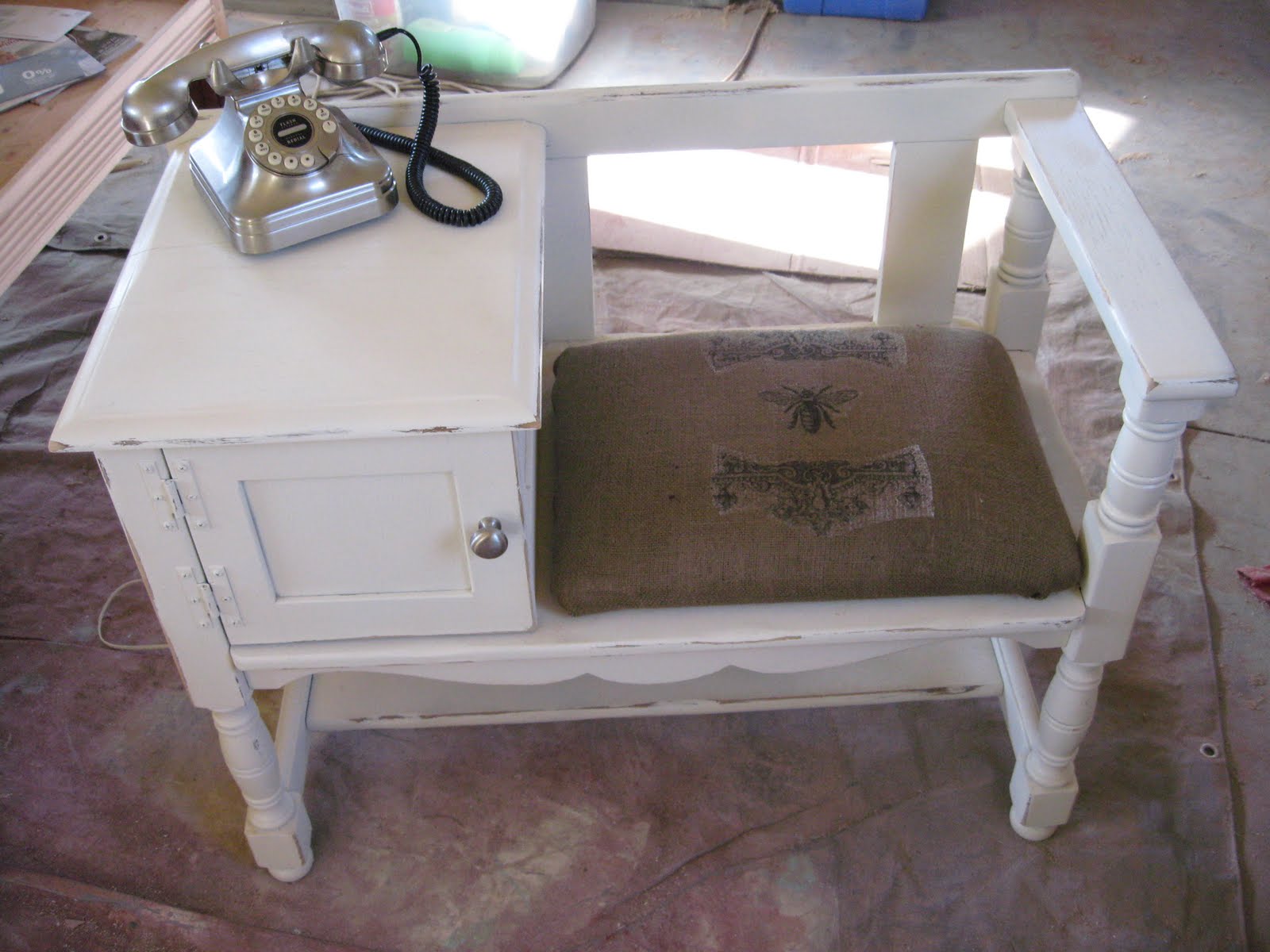 Starview Sonnet: Telephone Bench Makeover