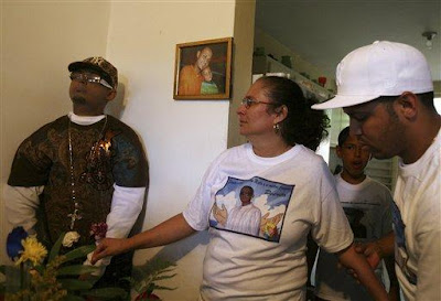 The TYC Zone!: Unbelievable: Puerto Rican Man Wishes To Stand At His ...