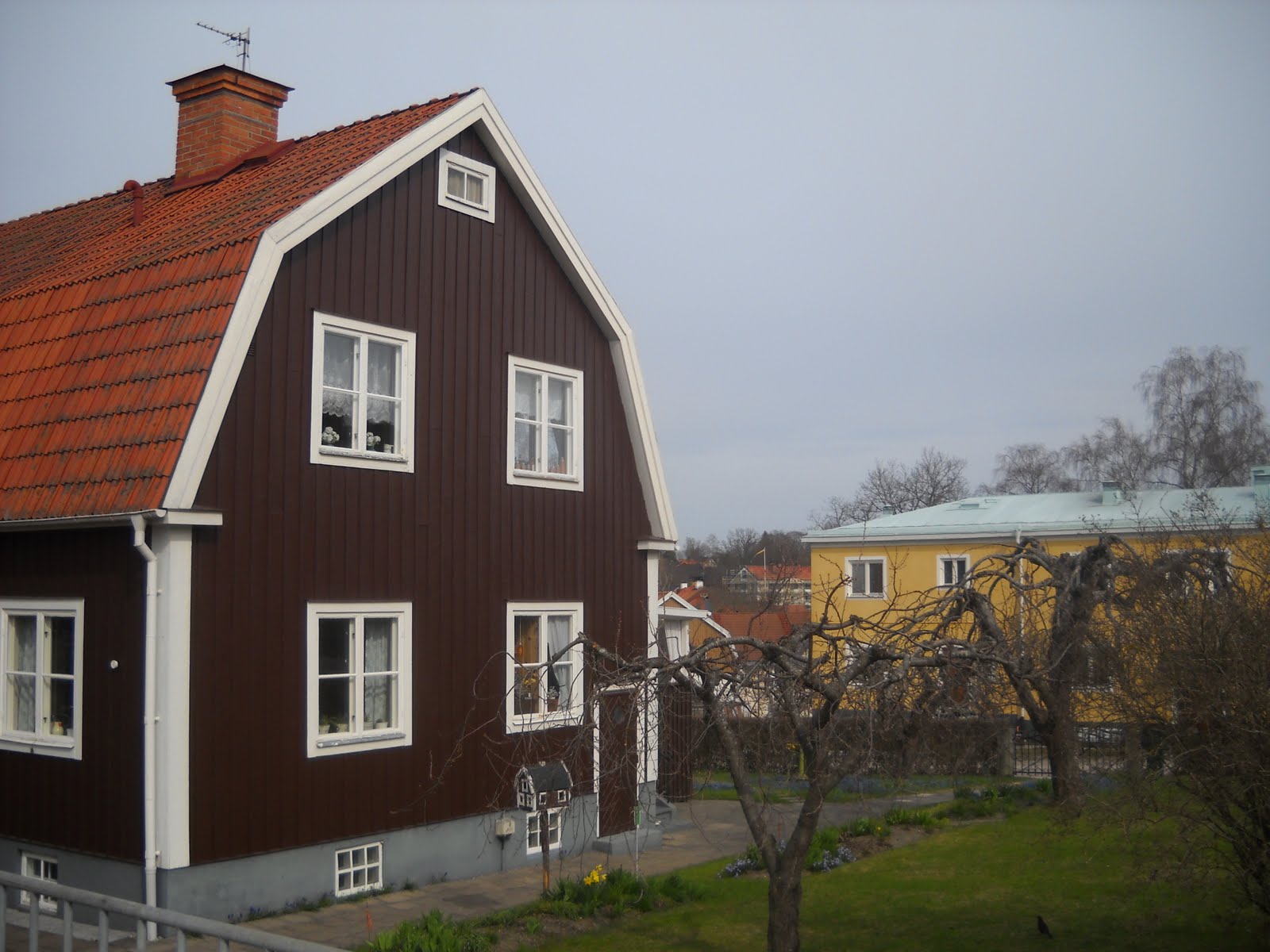 My Drop of Sweden: Svenska Hus i Petersberg