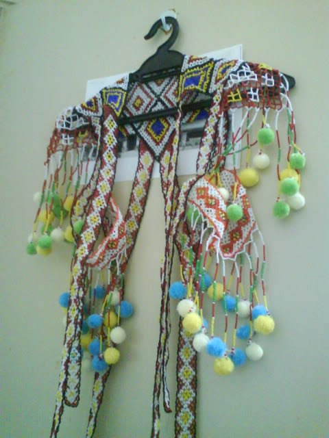 the menora: BUSANA DAN PROPS