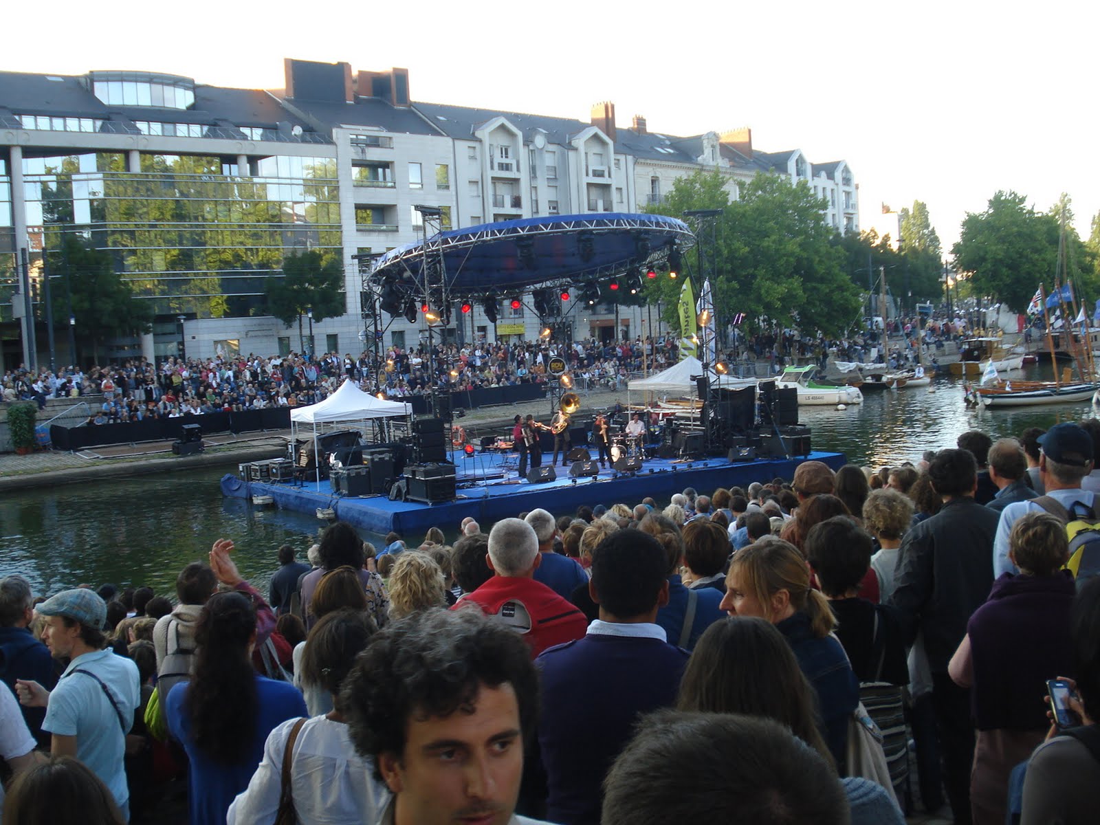 Prancūziška žiniasklaida, gyvenimas ir aš: Erdre pasimatymas su džiazu