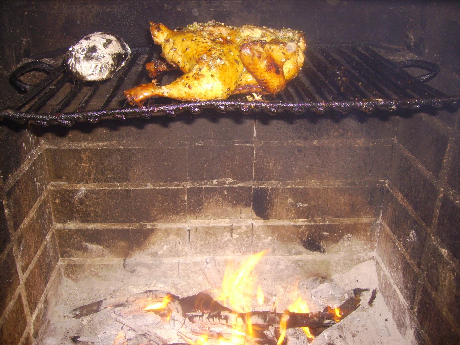 El Fogón de Leña: Pollo en mojo de ajo caribeño.
