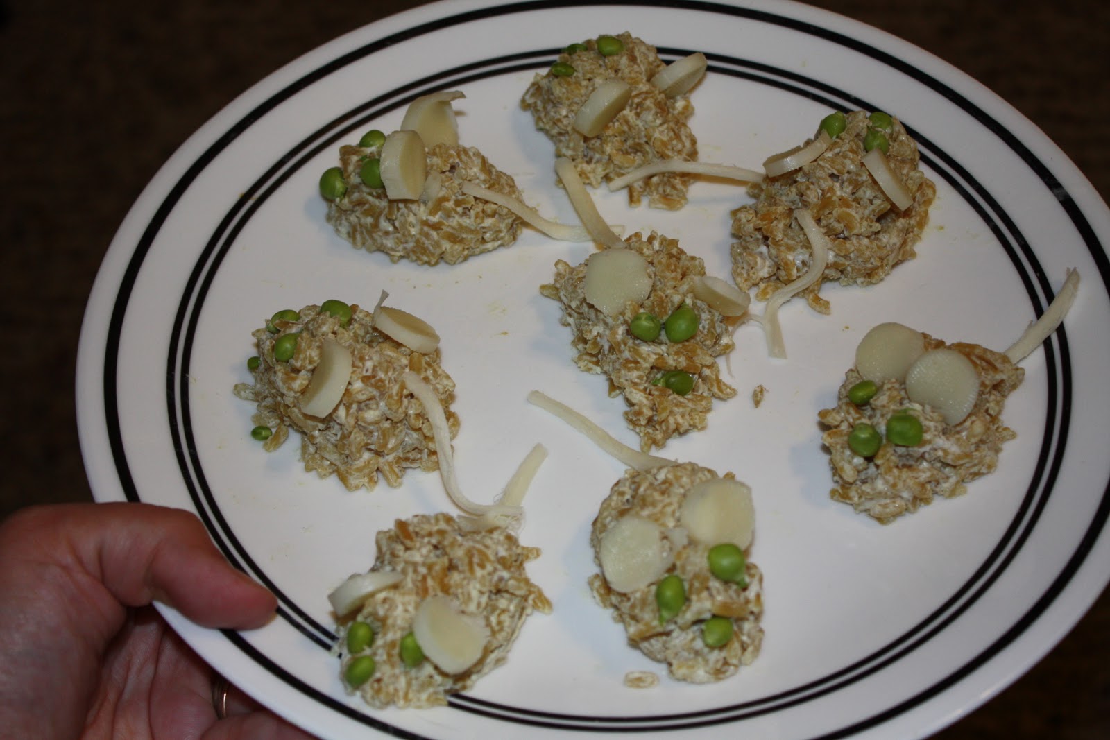 All About Playgroups: Recipe: Rice Mice