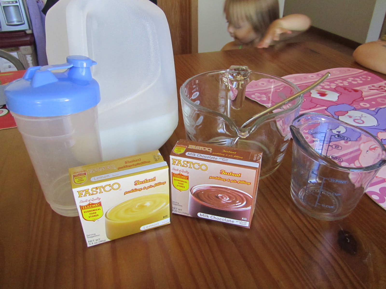 Twelve Crafts Till Christmas: sunday kids' craft: paintin' with puddin'